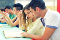 Mononucleosis in Teens: Treatment, Symptoms and Complications