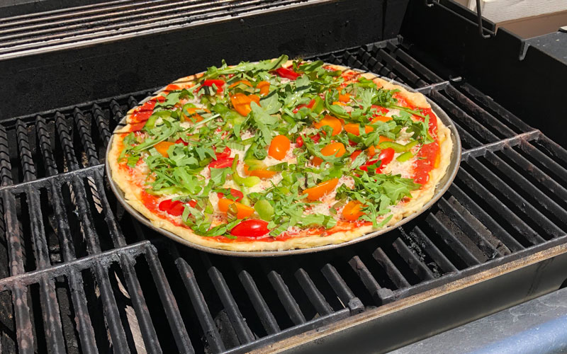 How to make a healthy grilled pizza | My Vanderbilt Health