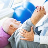 What to expect after shoulder replacement surgery | My Vanderbilt Health